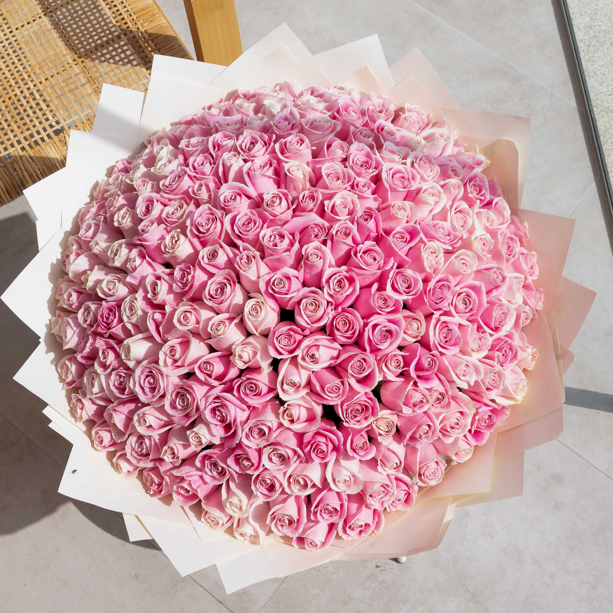 200 Pink Roses - Free Same-Day Delivery to all Emirates - Flowers.ae